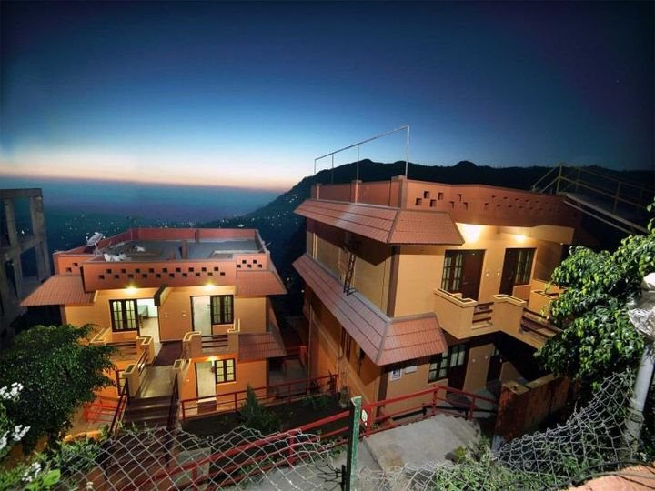 Sky View Resorts Munnar | Zomy